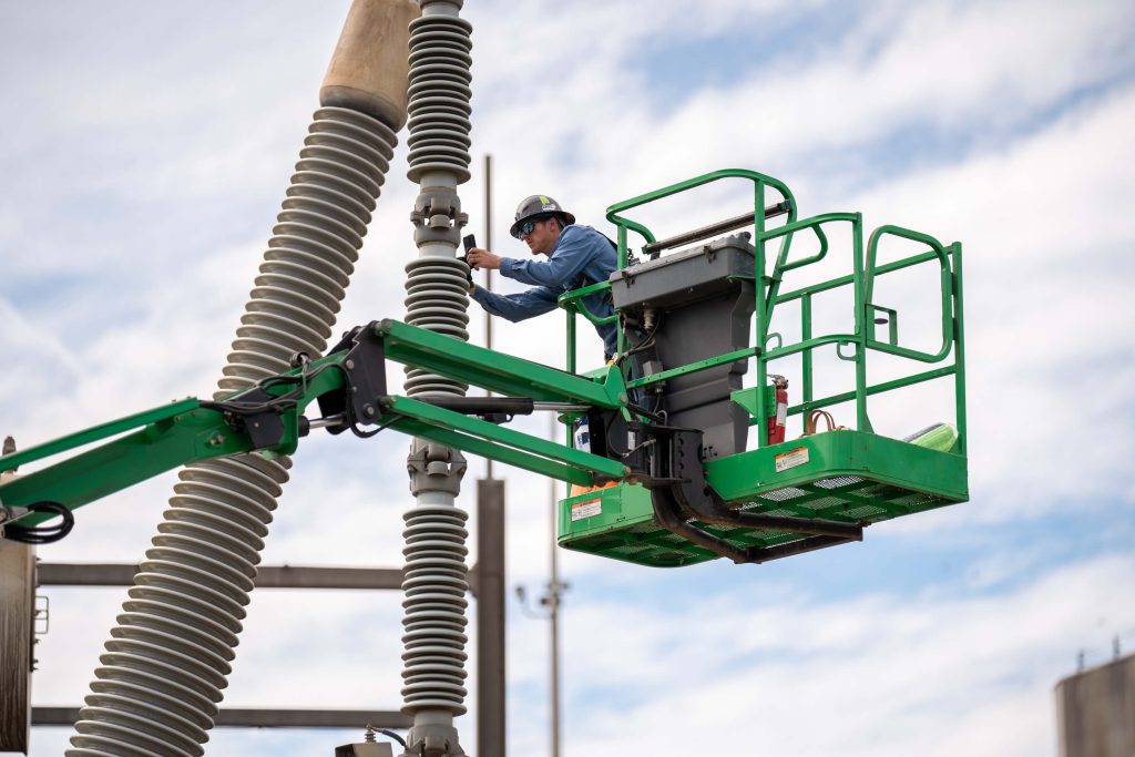 Embedded Electrical Technicians - Peak Industrial Power Services